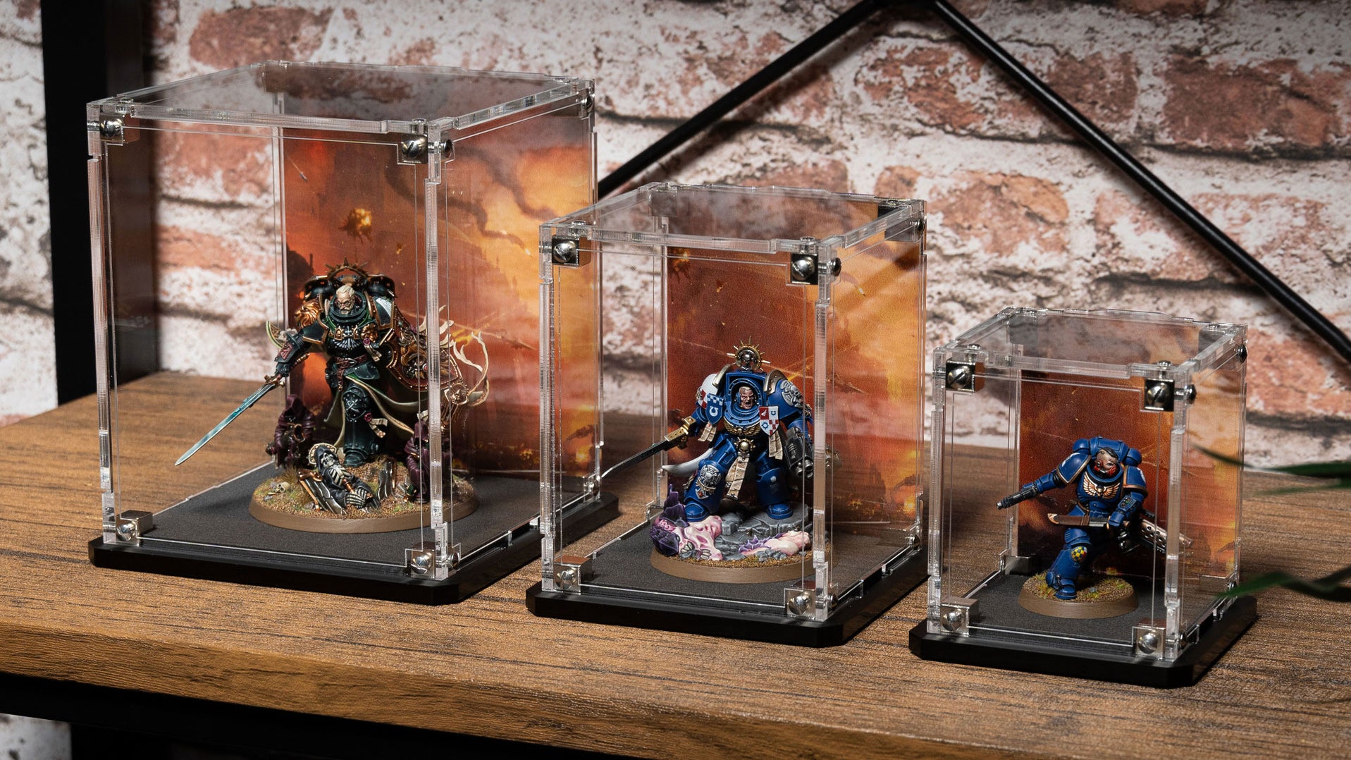Display Case for Warhammer® Miniature with Endless War Background ...