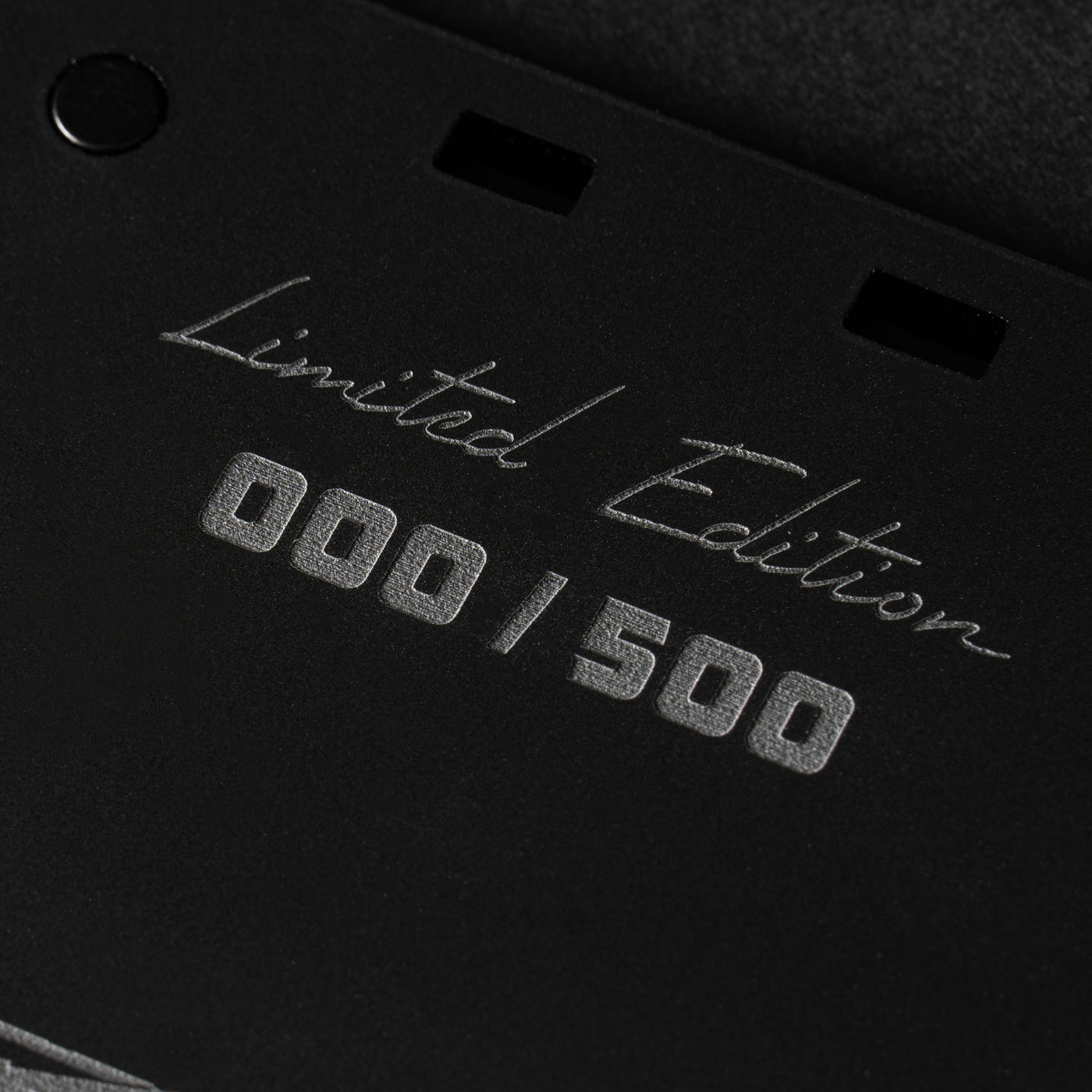 Limited Edition Display Case & Plaque for the Warhammer® Grombrindal C ...