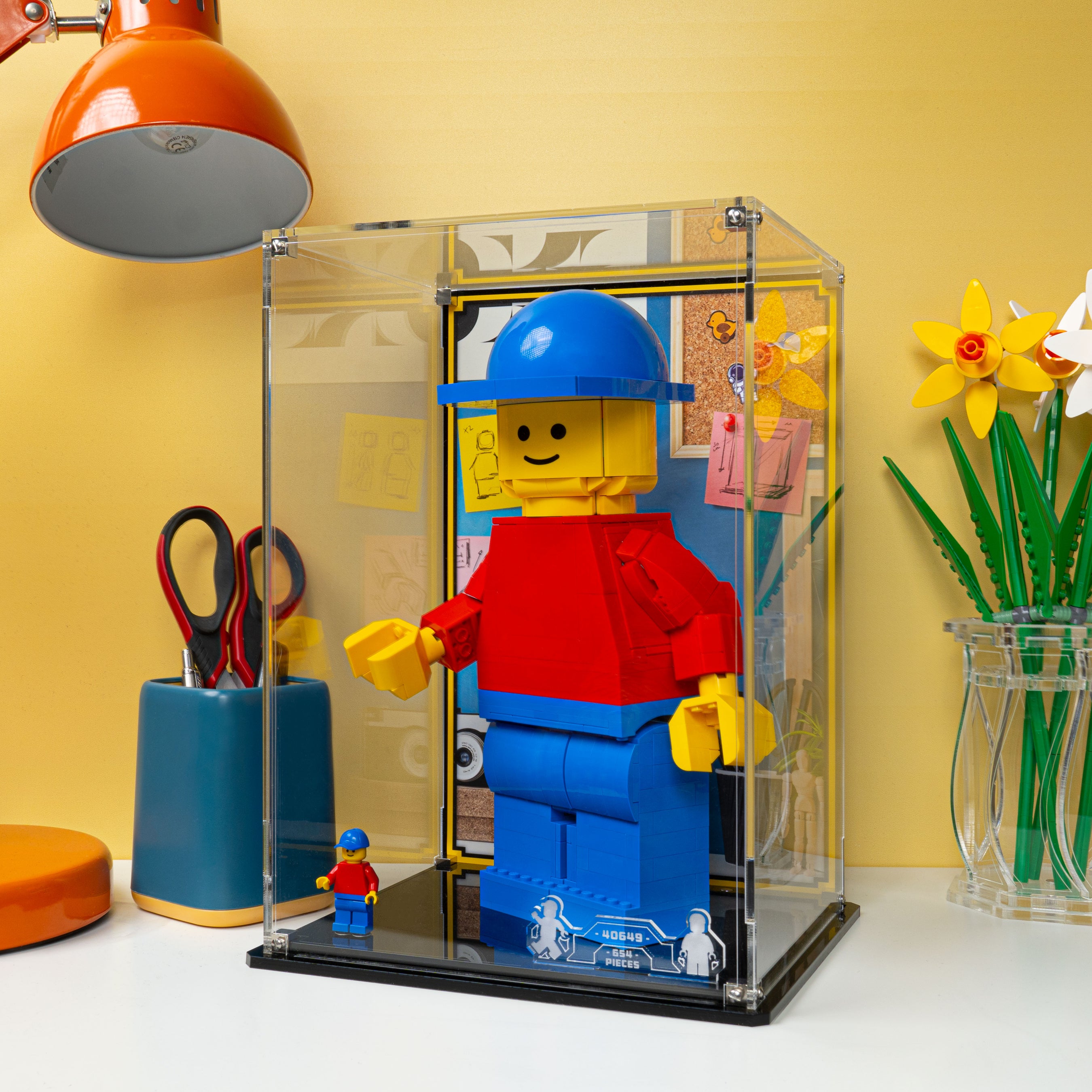 Display Case for Up-Scaled LEGO Minifigure 40649 — Wicked Brick