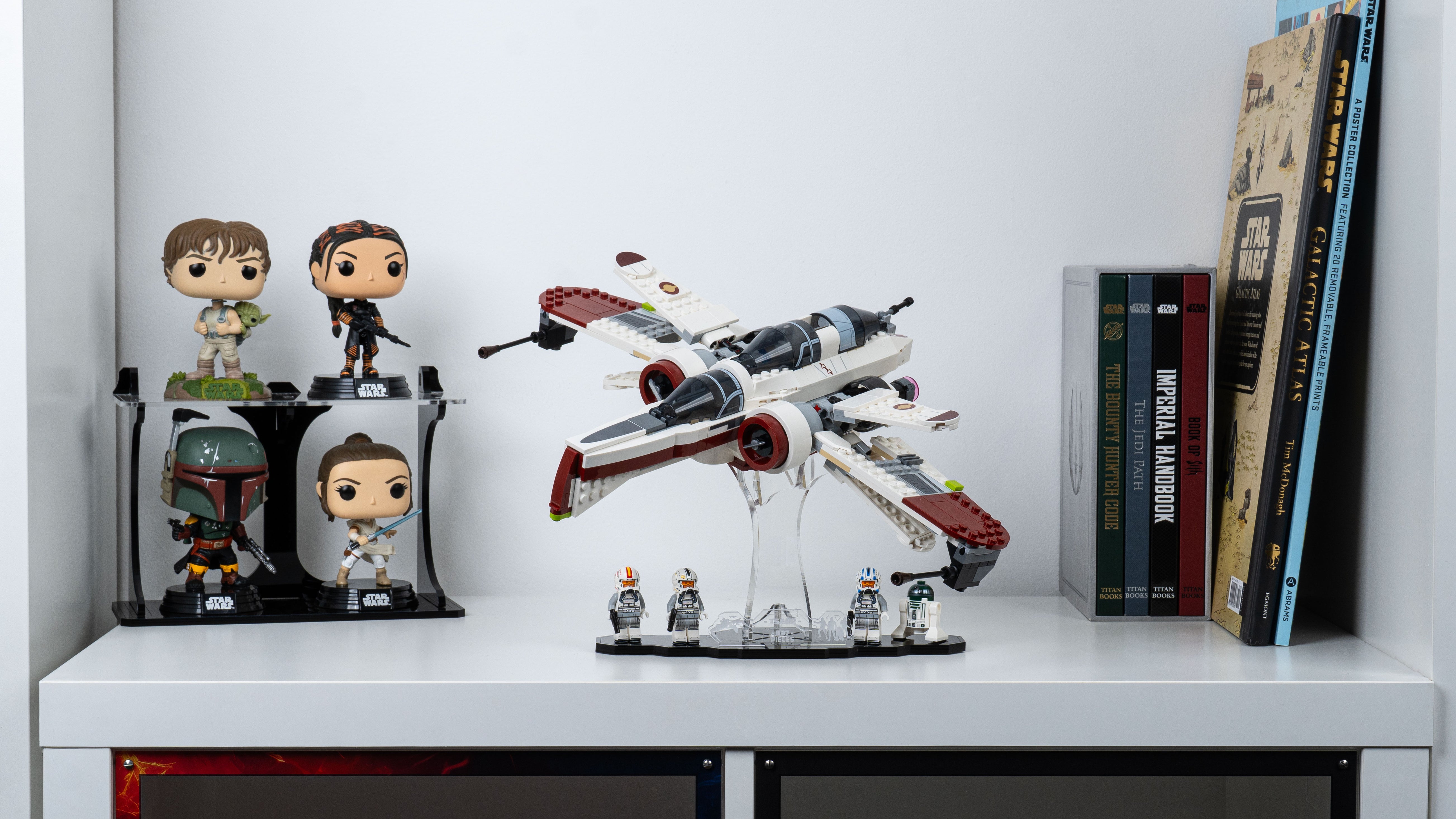 Display Stand for LEGO Star Wars ARC-170 Starfighter 75402 — Wicked Brick