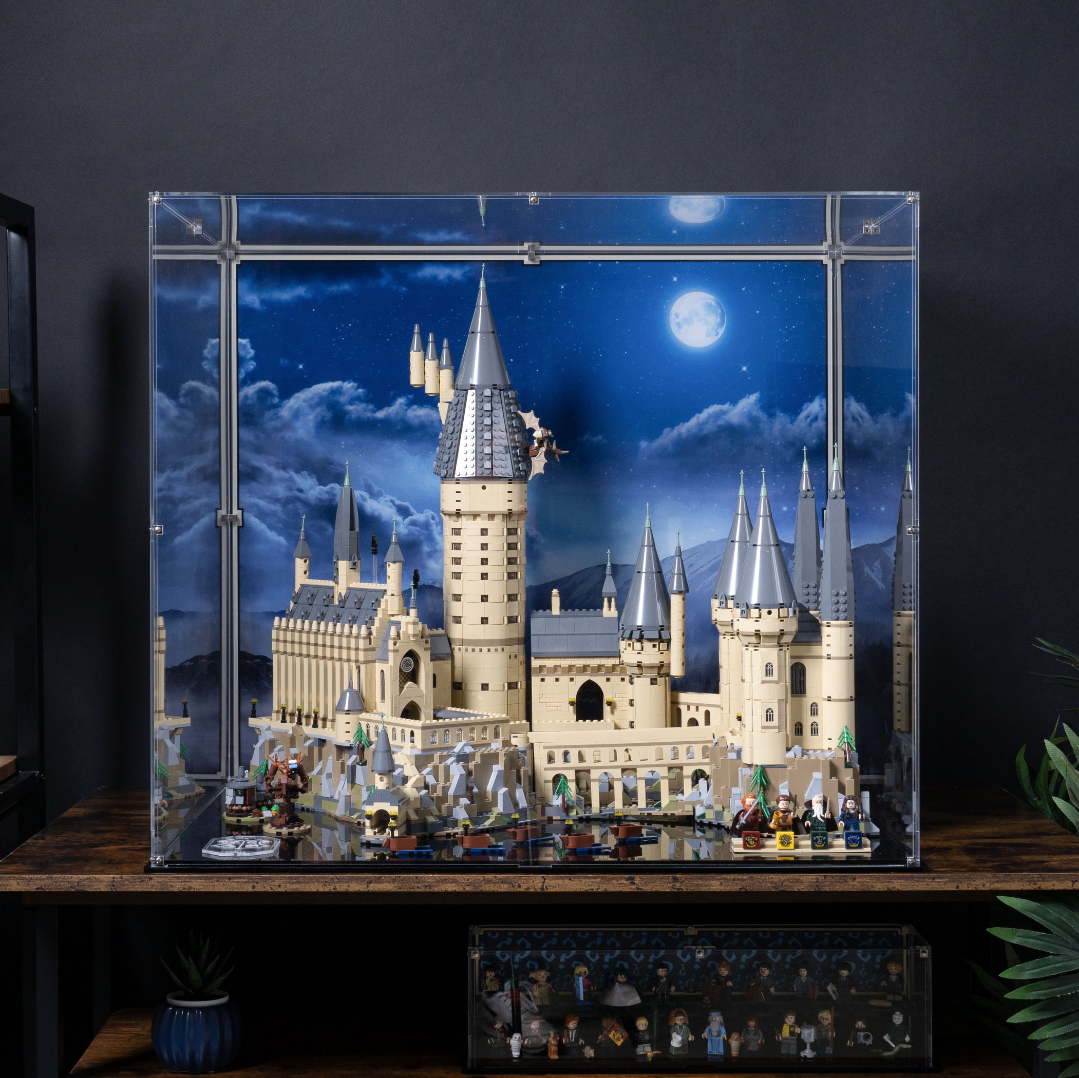 Display Case for LEGO® Harry Potter: Hogwarts Castle (71043) — Wicked Brick