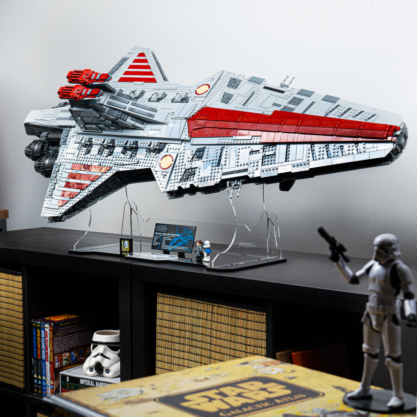 Display Stand for LEGO® Star Wars™ Venator-Class Republic Attack Cruis ...