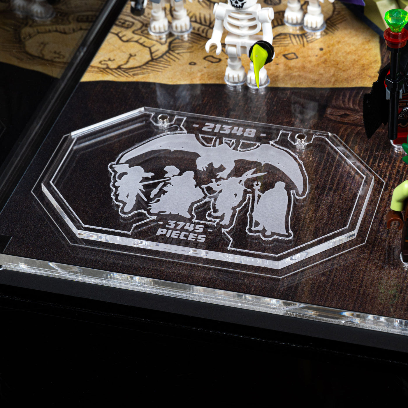 Limited Edition Display Case for LEGO® Dungeons & Dragons (21348 ...