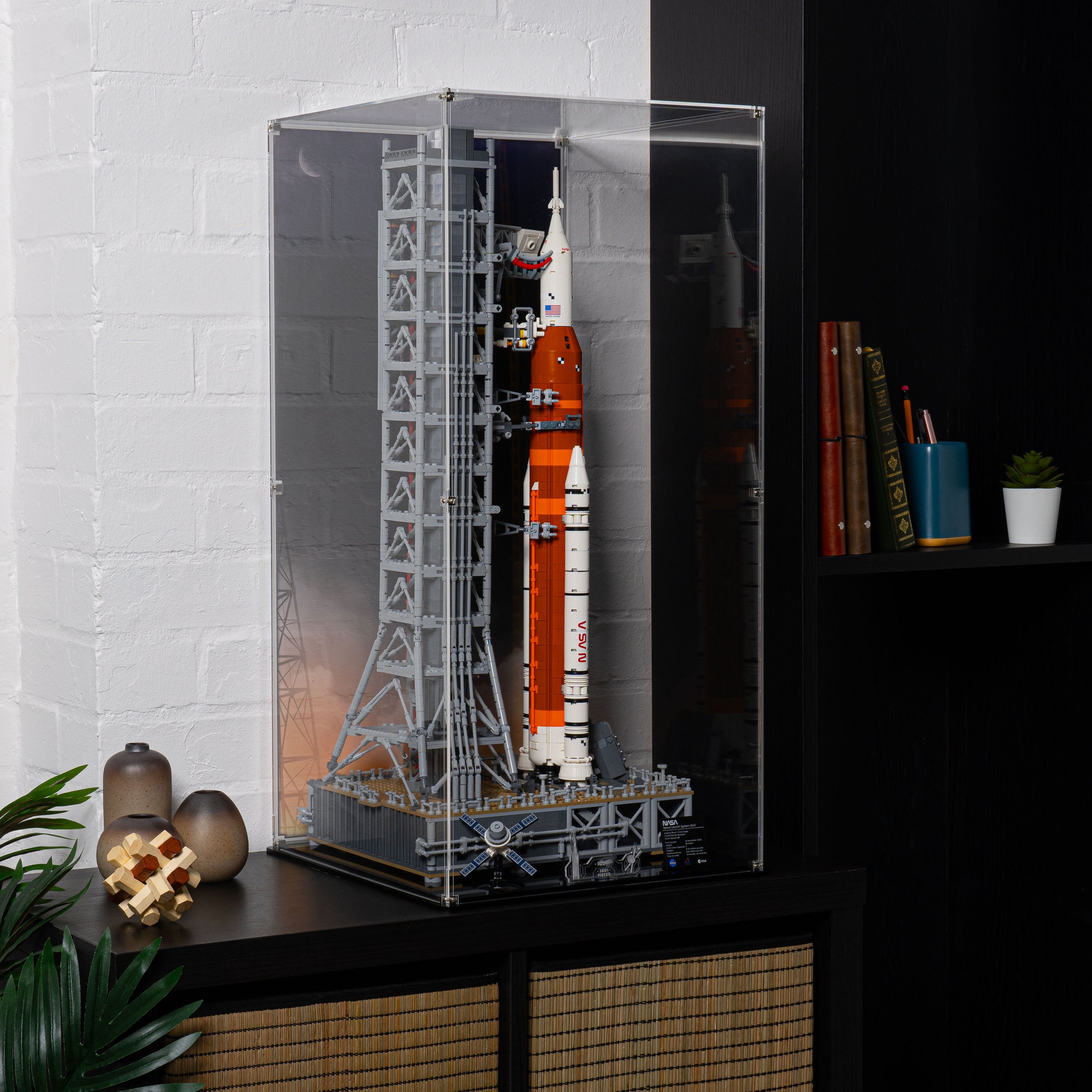 Display Case for LEGO Icons NASA Artemis Space Launch System 10341 ...