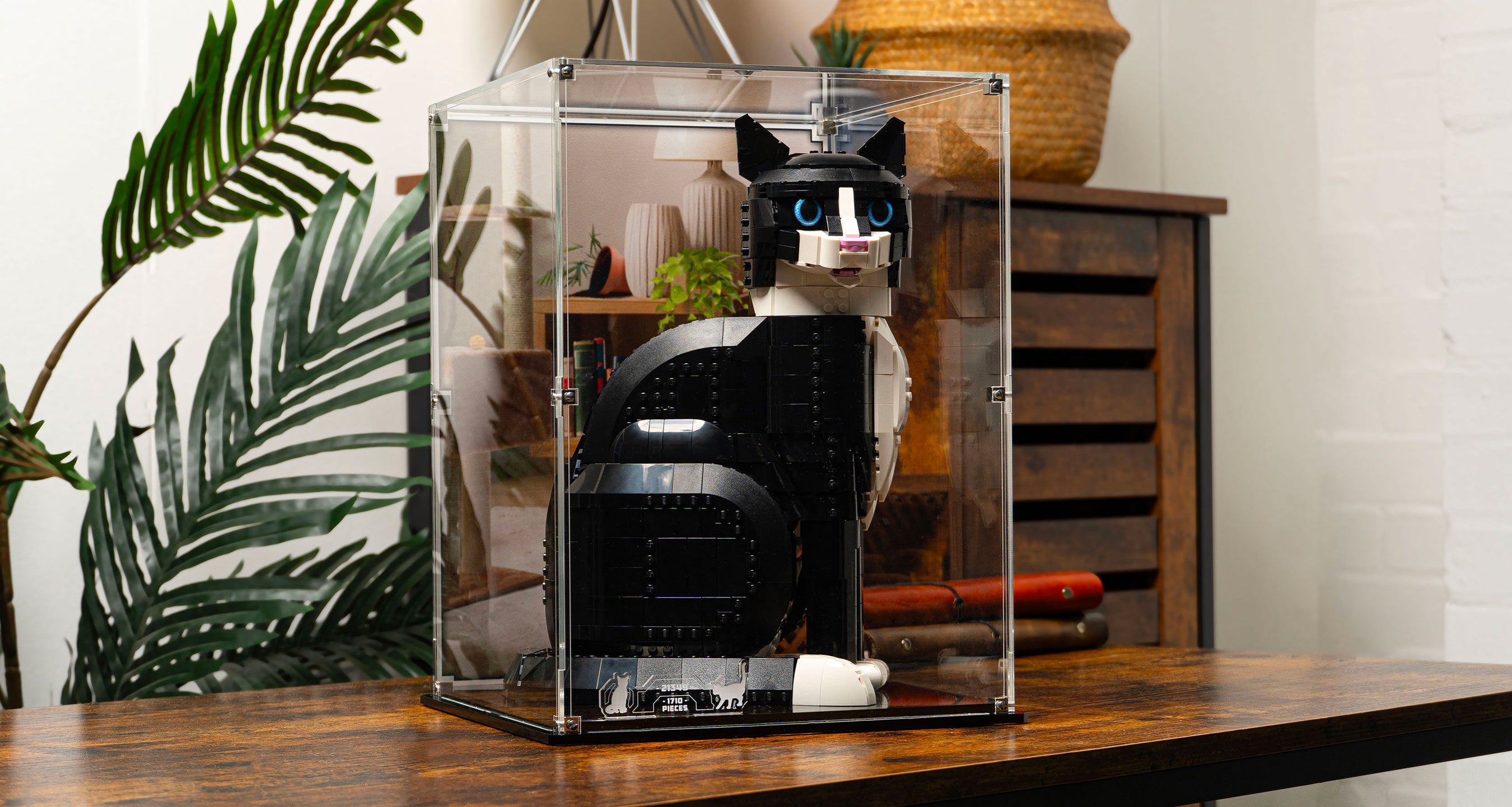 Display Case for LEGO® Tuxedo Cat (21349) — Wicked Brick