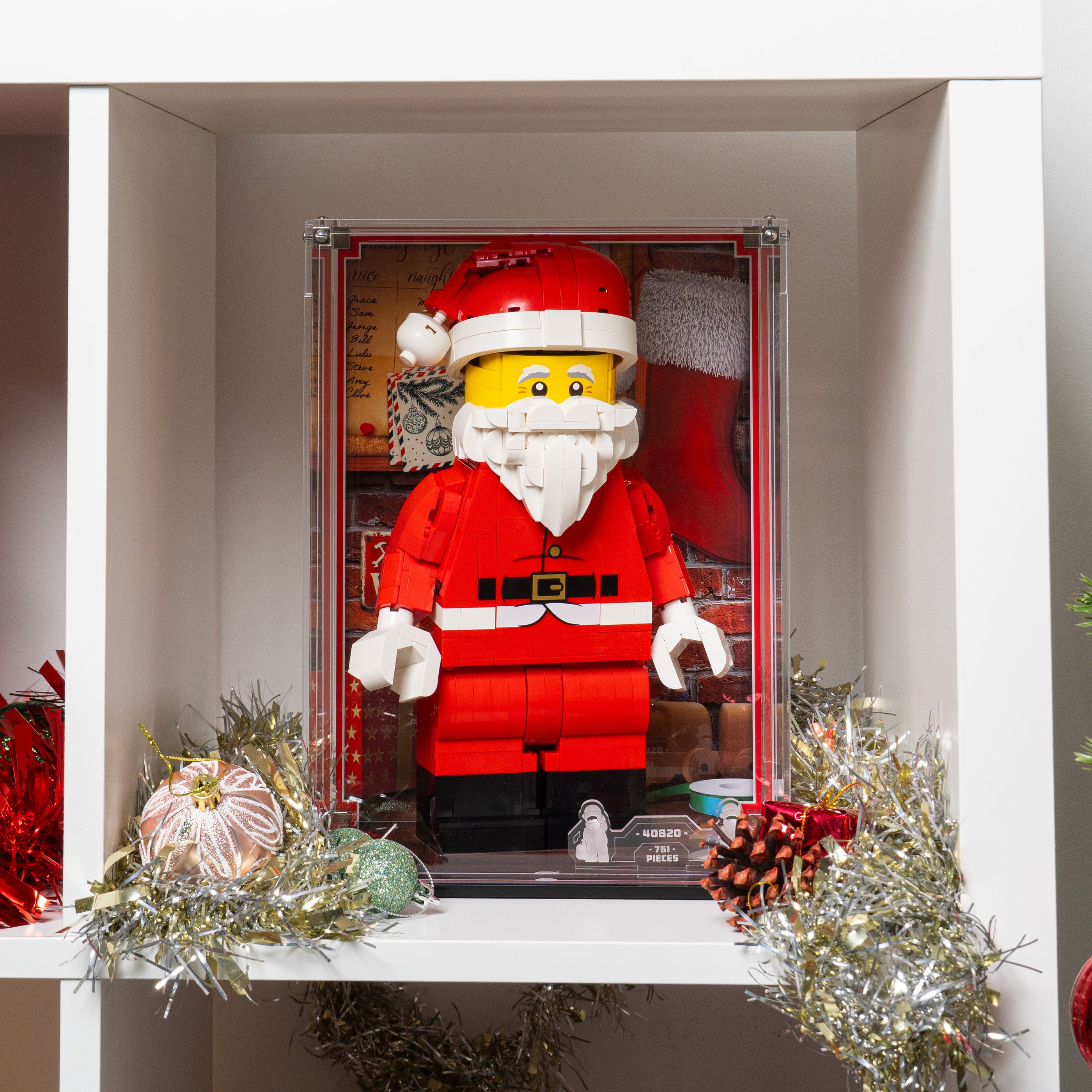 Display Case for LEGO® Up-Scaled Santa Minifigure (40820) — Wicked Brick