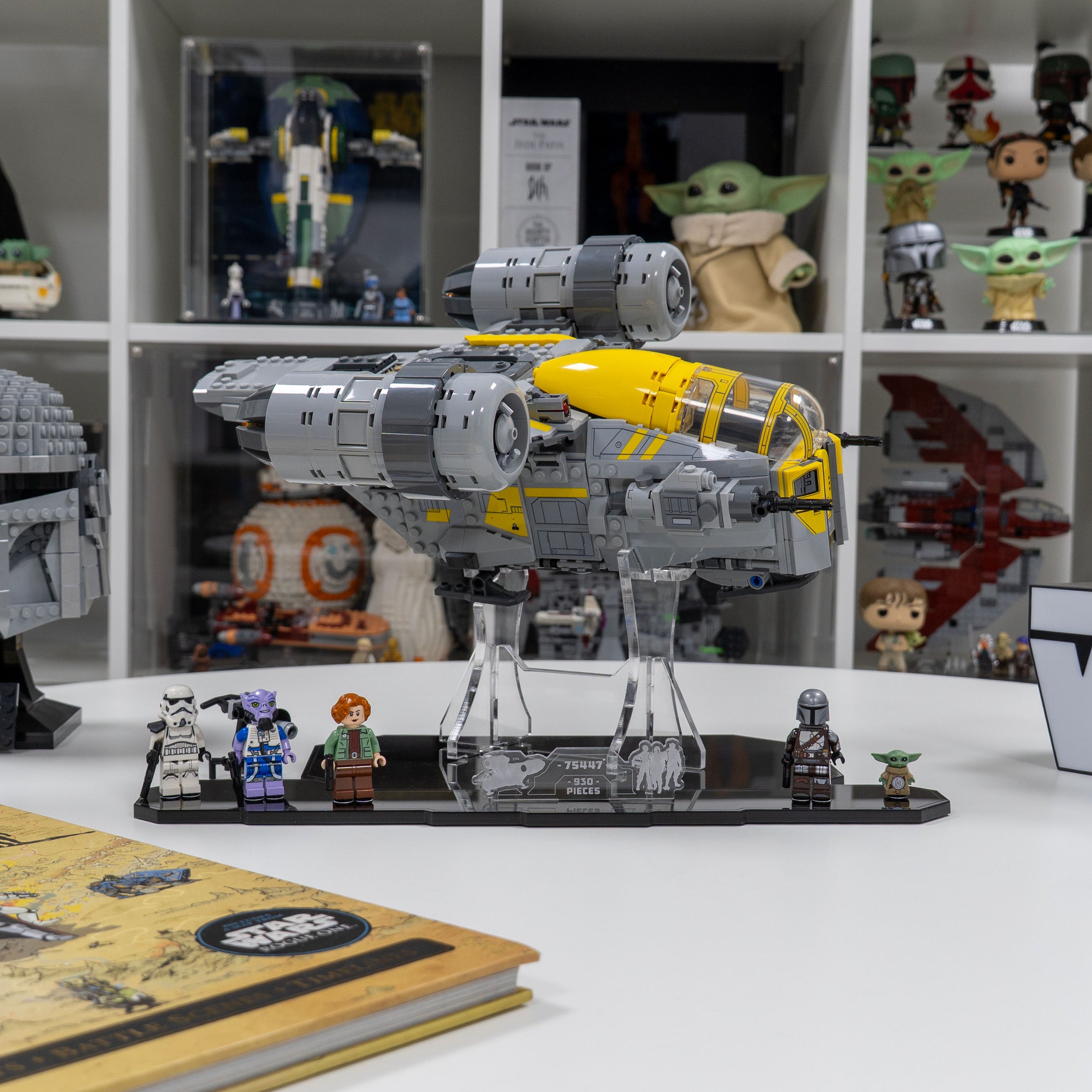 Display Stand for LEGO® Star Wars™ The Razor Crest™ (75447) — Wicked Brick