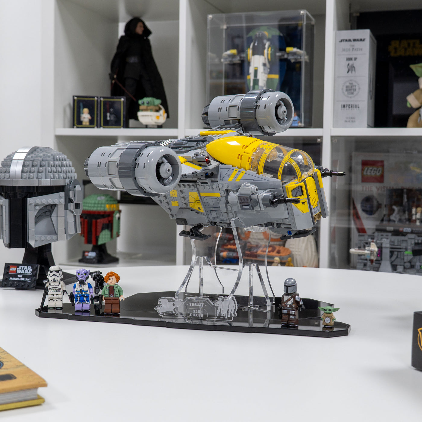 Display Stand for LEGO® Star Wars™ The Razor Crest™ (75447) — Wicked Brick
