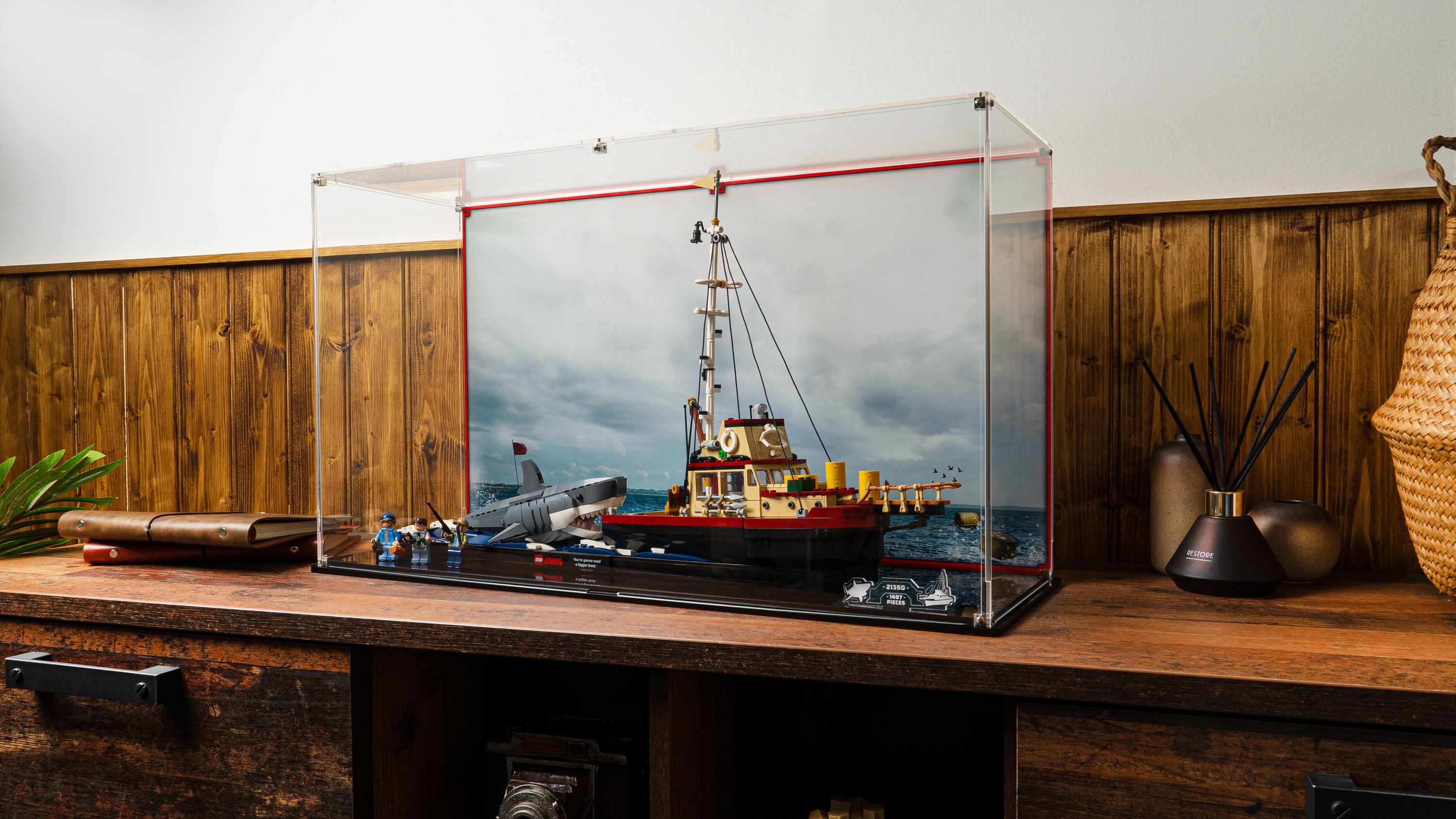 Display Case for LEGO® Ideas Jaws (21350) — Wicked Brick