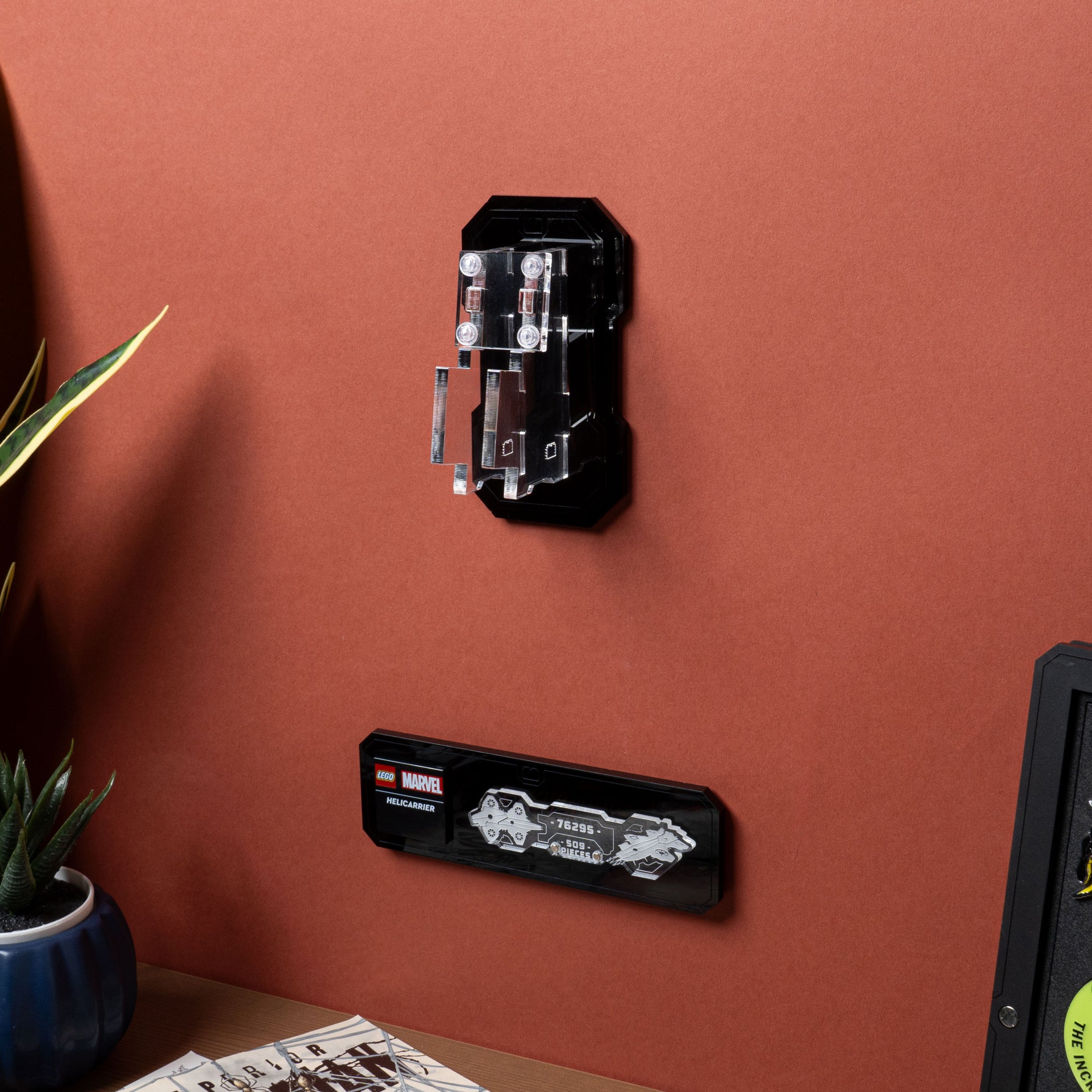 Wall Mounted Display Stand for LEGO® Marvel™ The Avengers Helicarrier ...