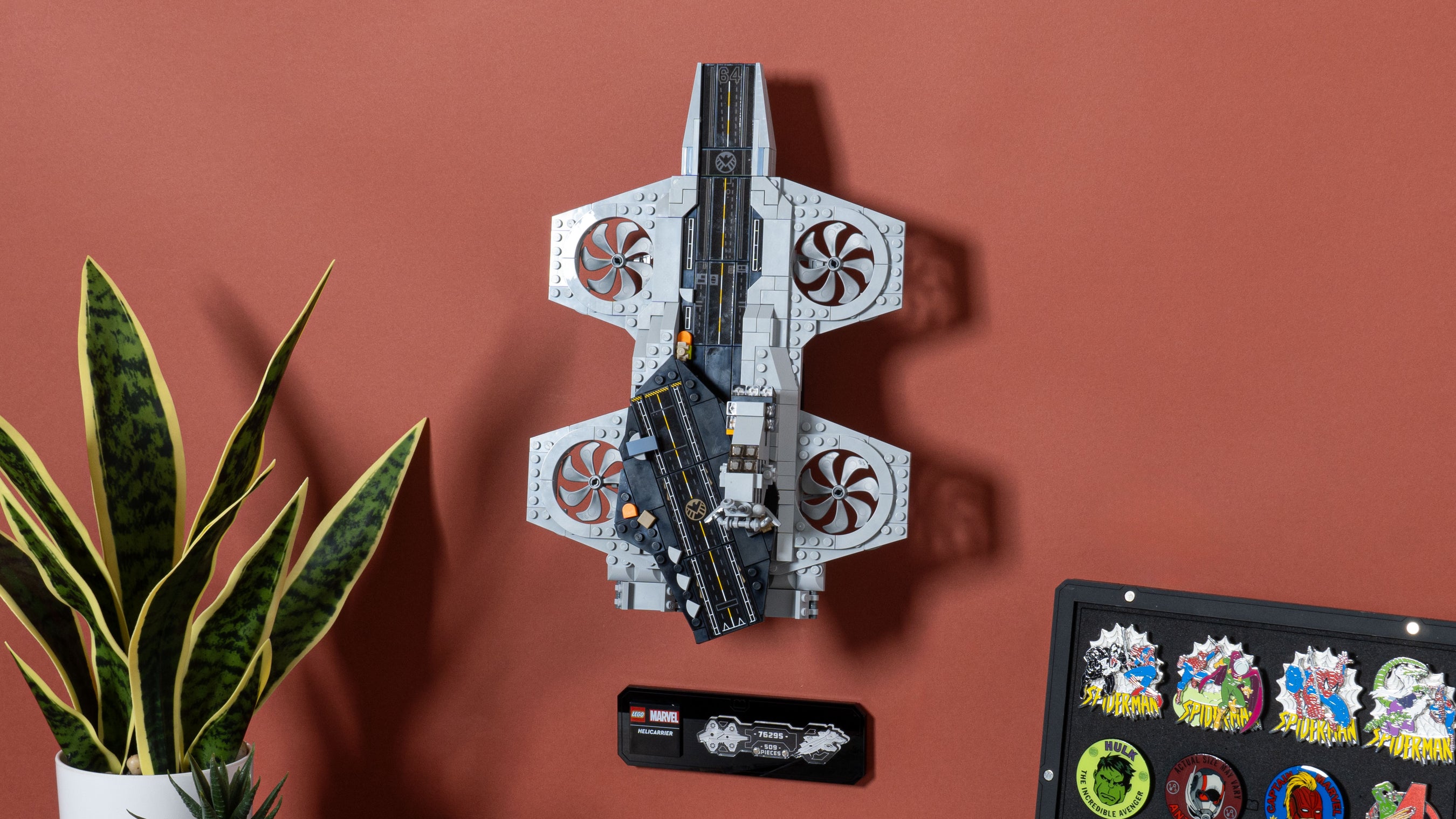 Wall Mounted Display Stand for LEGO® Marvel™ The Avengers Helicarrier ...