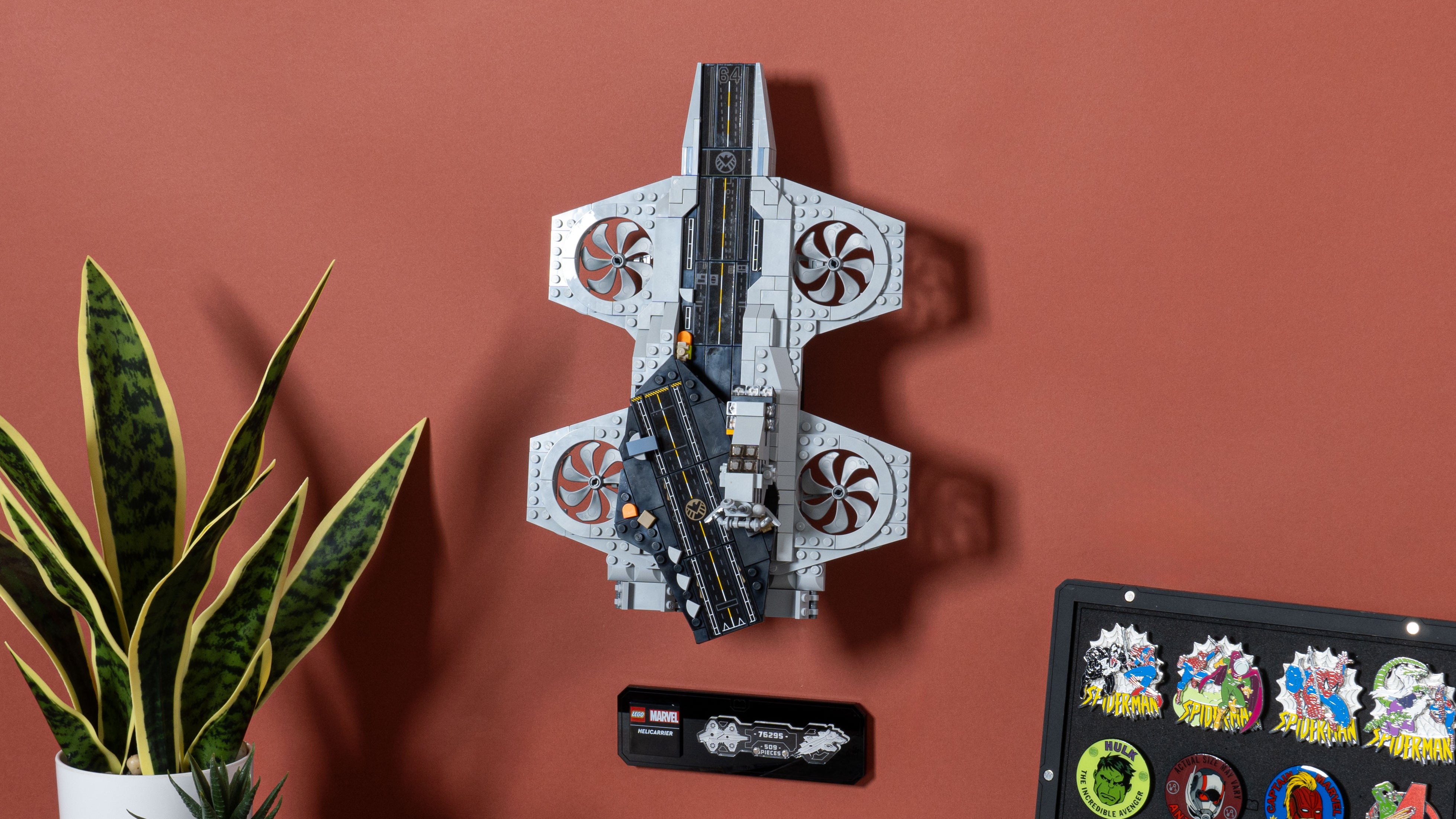 Wall Mounted Display Stand for LEGO® Marvel™ The Avengers Helicarrier ...