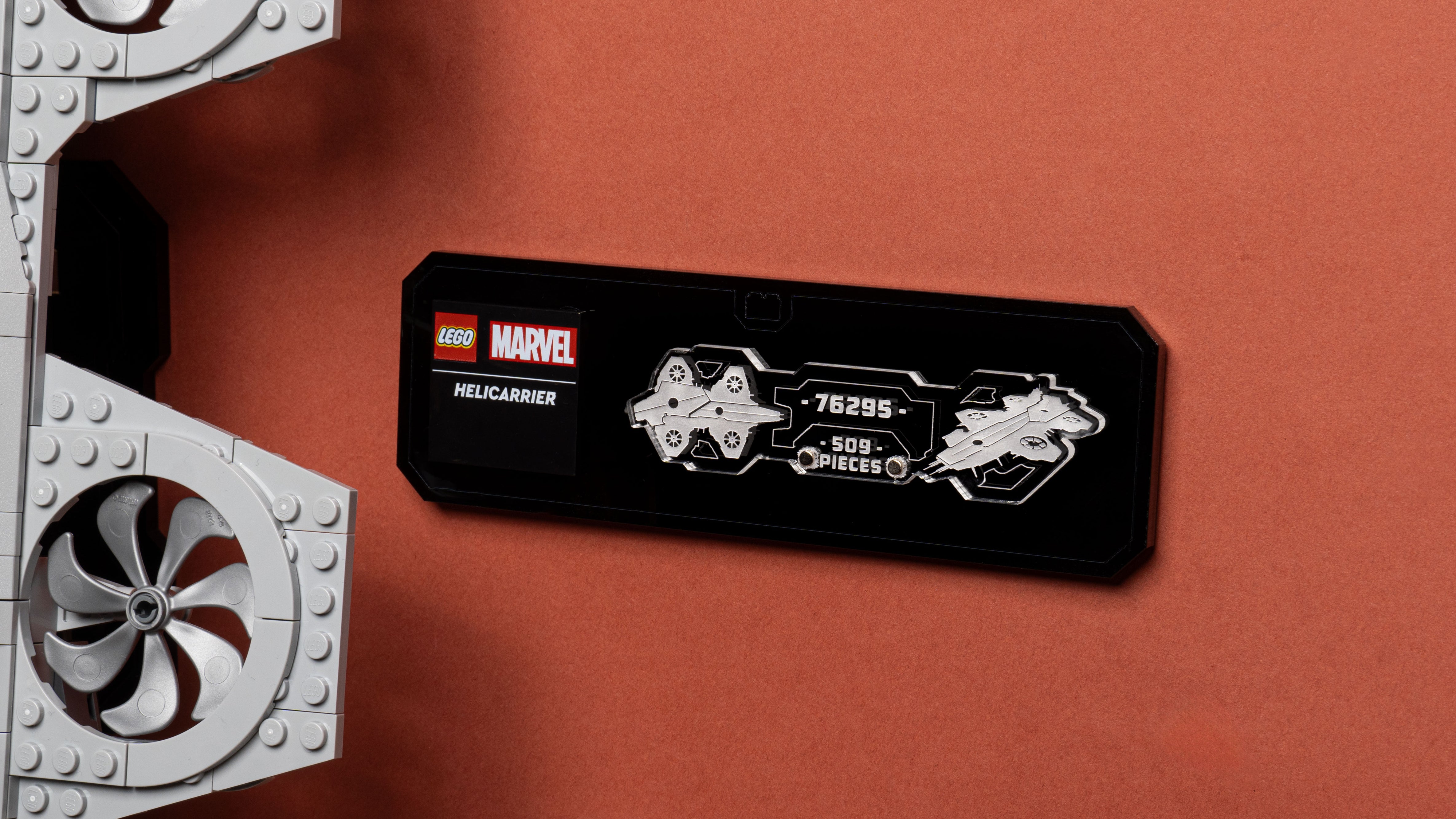 Wall Mounted Display Stand for LEGO® Marvel™ The Avengers Helicarrier ...