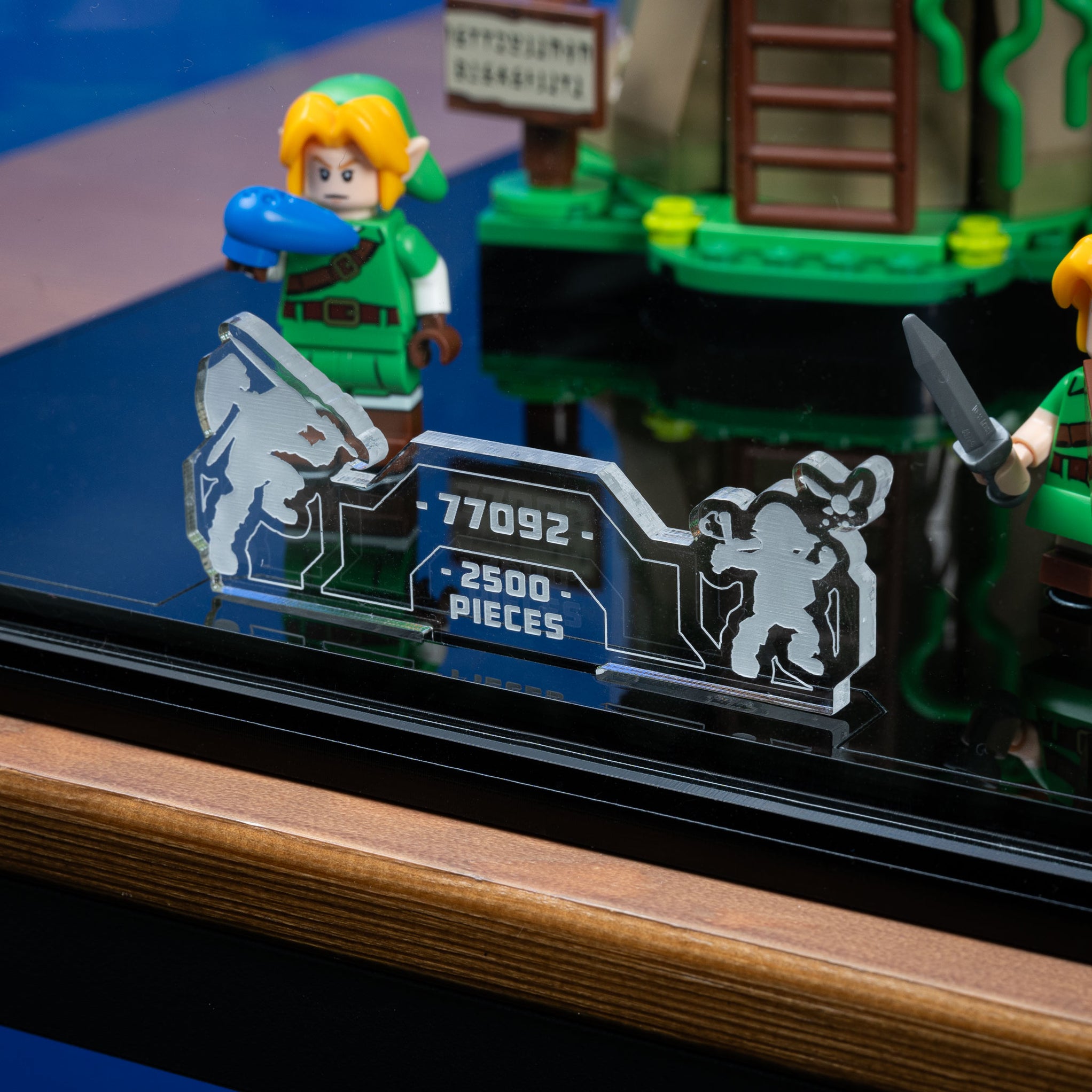 Display Case for LEGO The Legend of Zelda Great Deku Tree 2-in-1 77092 ...
