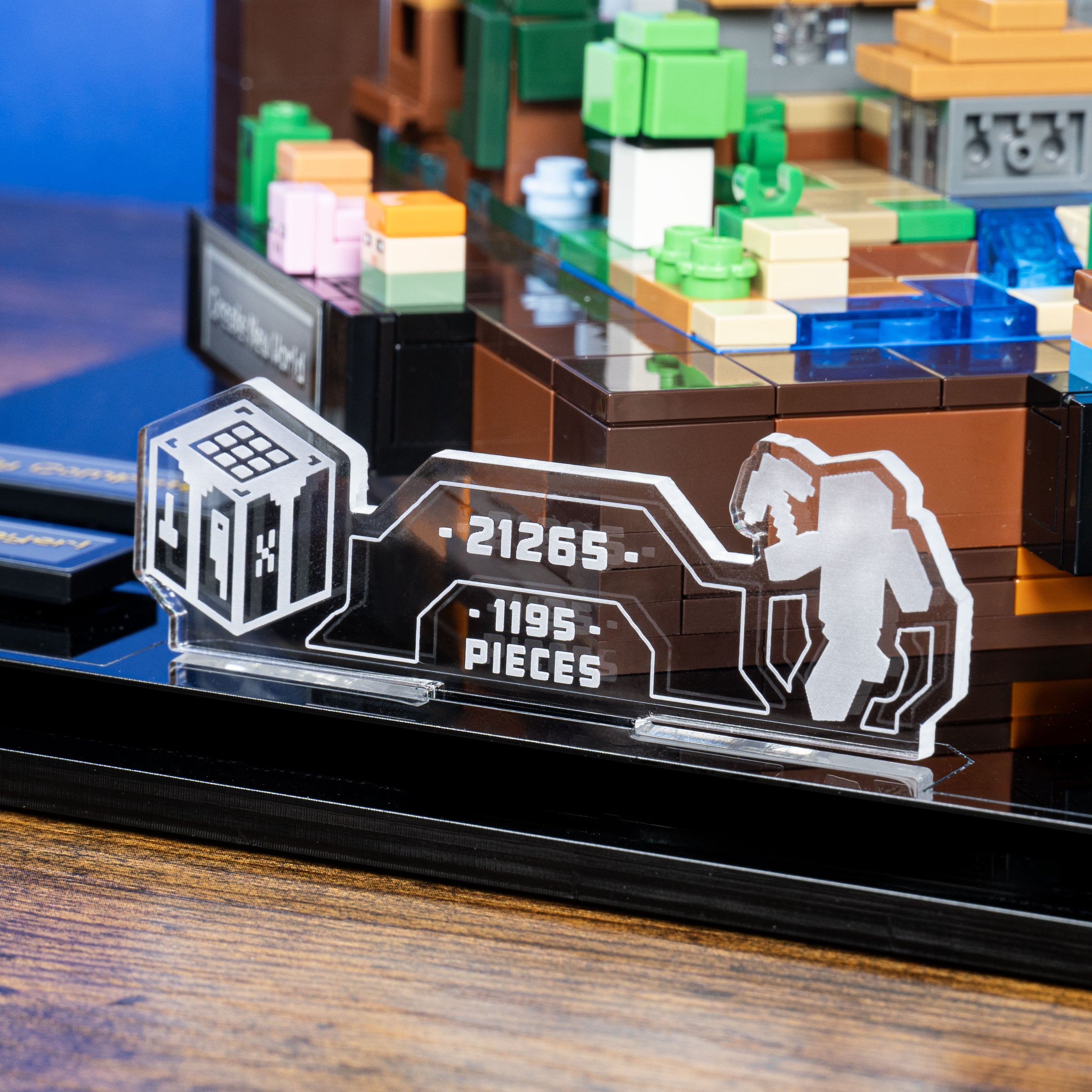 Display Case for LEGO® Minecraft™: Crafting Table (21265) — Wicked Brick