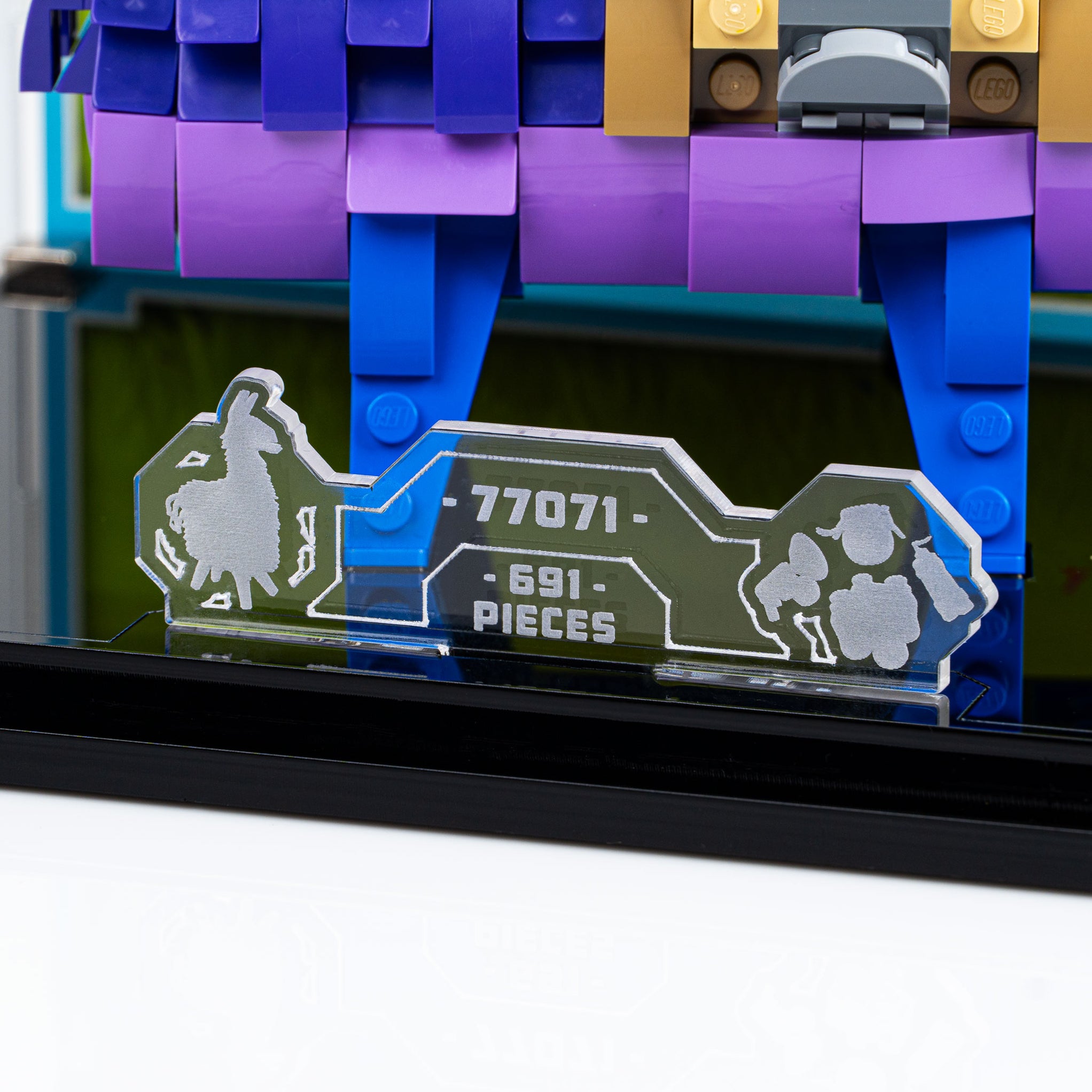 Display Case for LEGO Fortnite Supply Llama 77071 — Wicked Brick