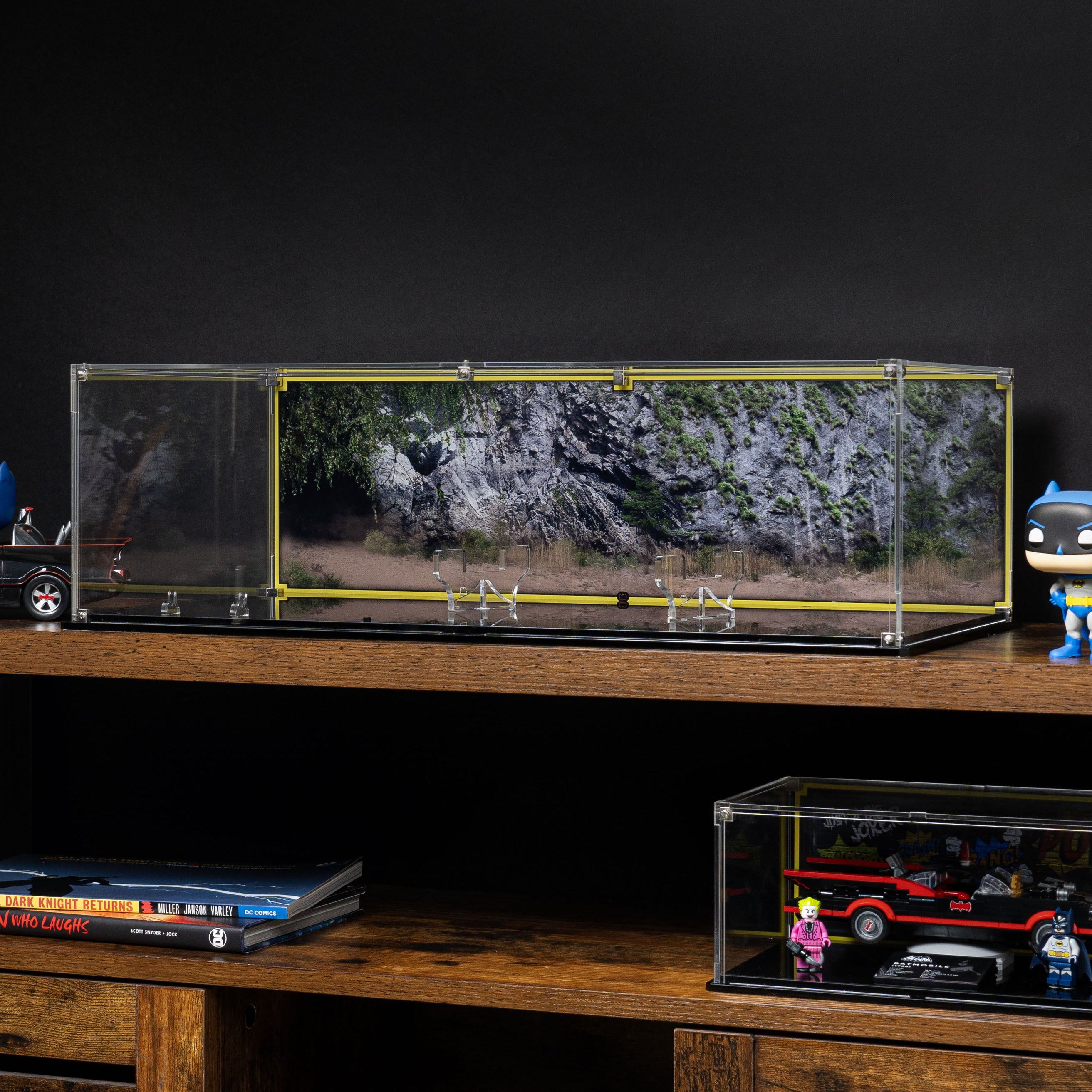 Display Case for LEGO Batman™: The Classic TV Series Batmobile™ (76328 ...