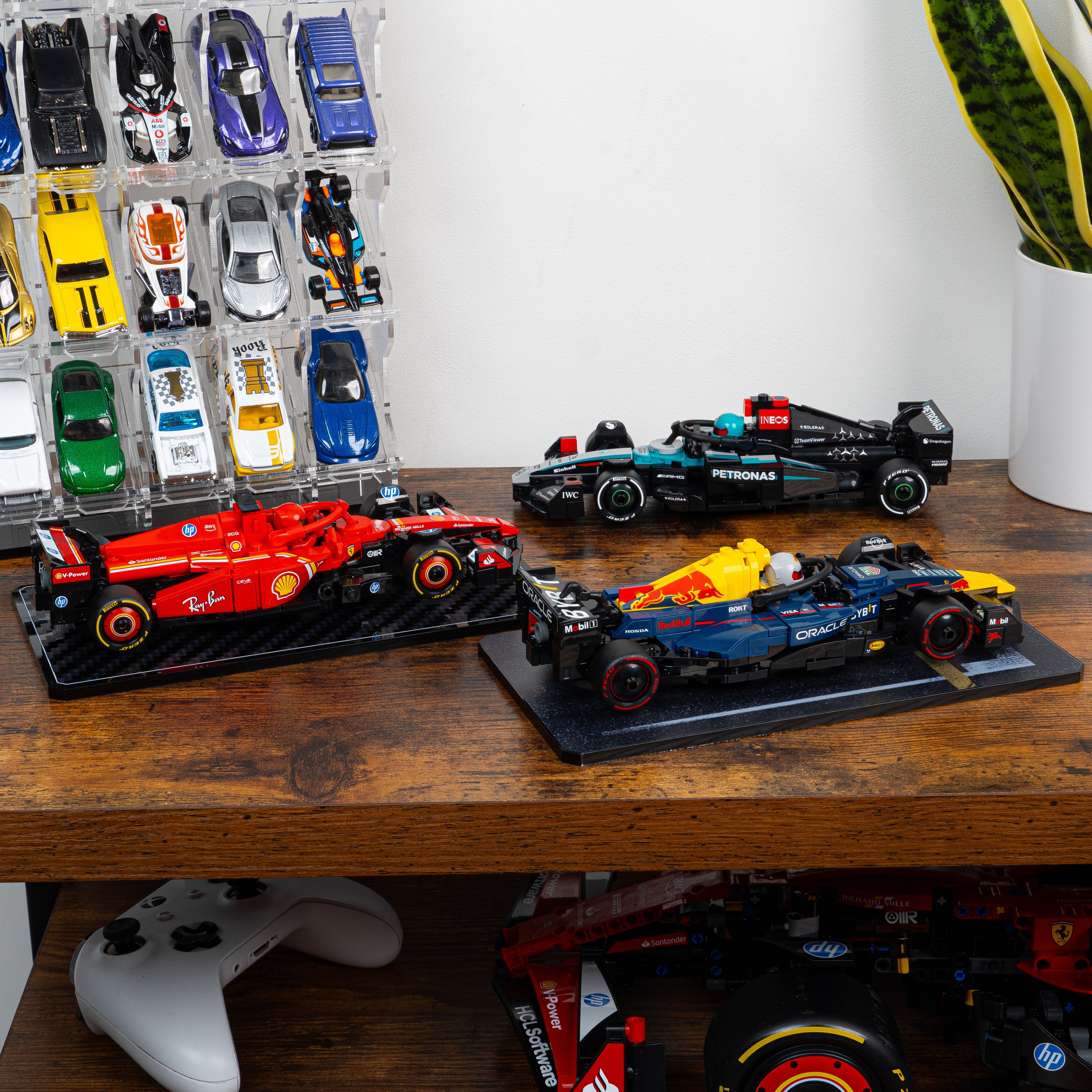 Wall Mountable Display Stand for LEGO® Speed Champions: Formula 1 Rang ...
