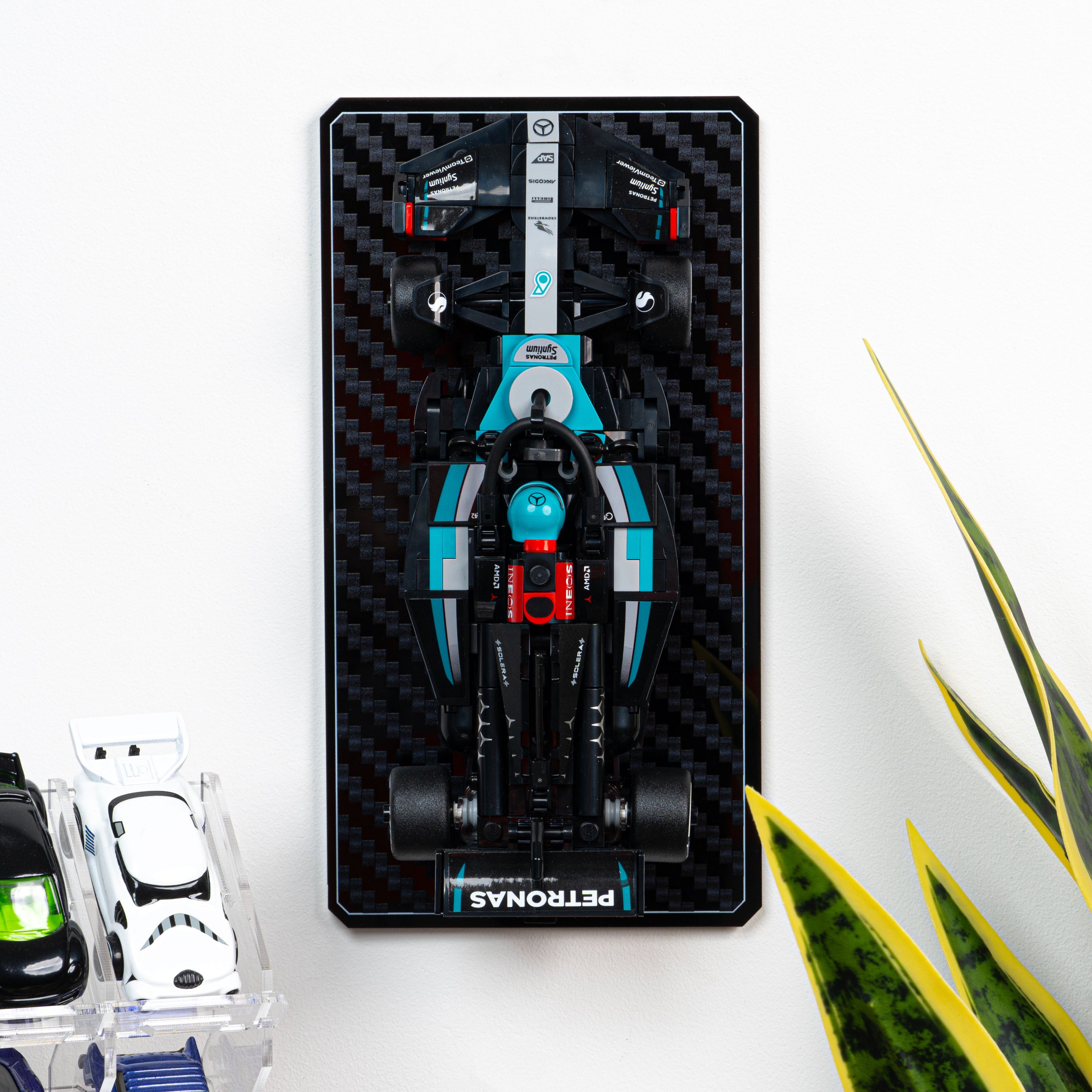 Wall Mountable Display Stand for LEGO® Speed Champions: Formula 1 Rang — Wicked Brick