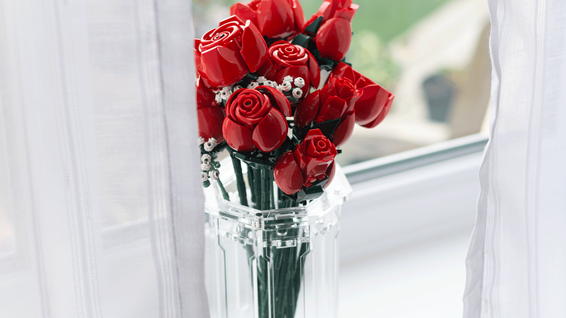 Large Display Vase for LEGO® Flowers - Clear — Wicked Brick