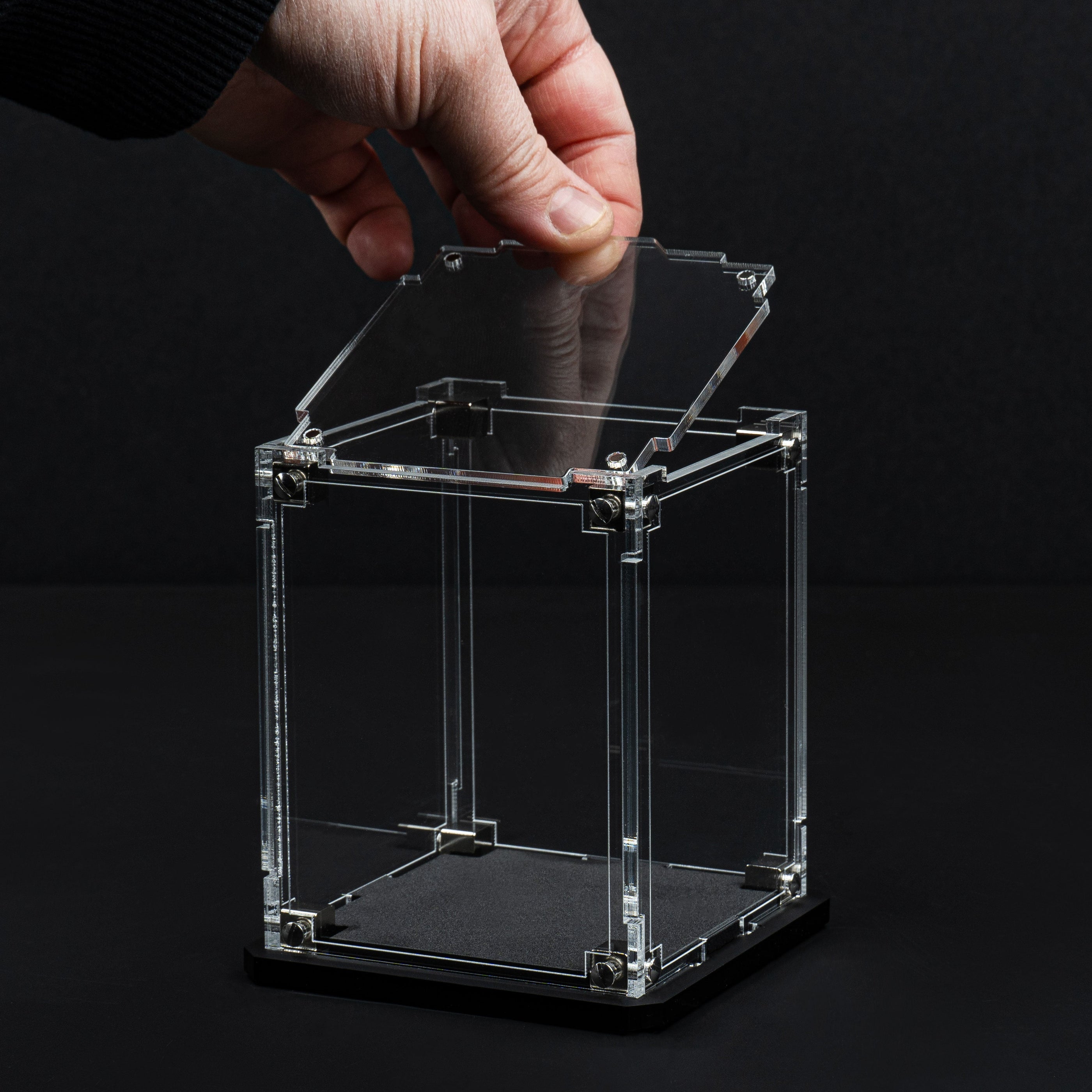 Miniature Display Case for Warhammer with Endless War Background ...