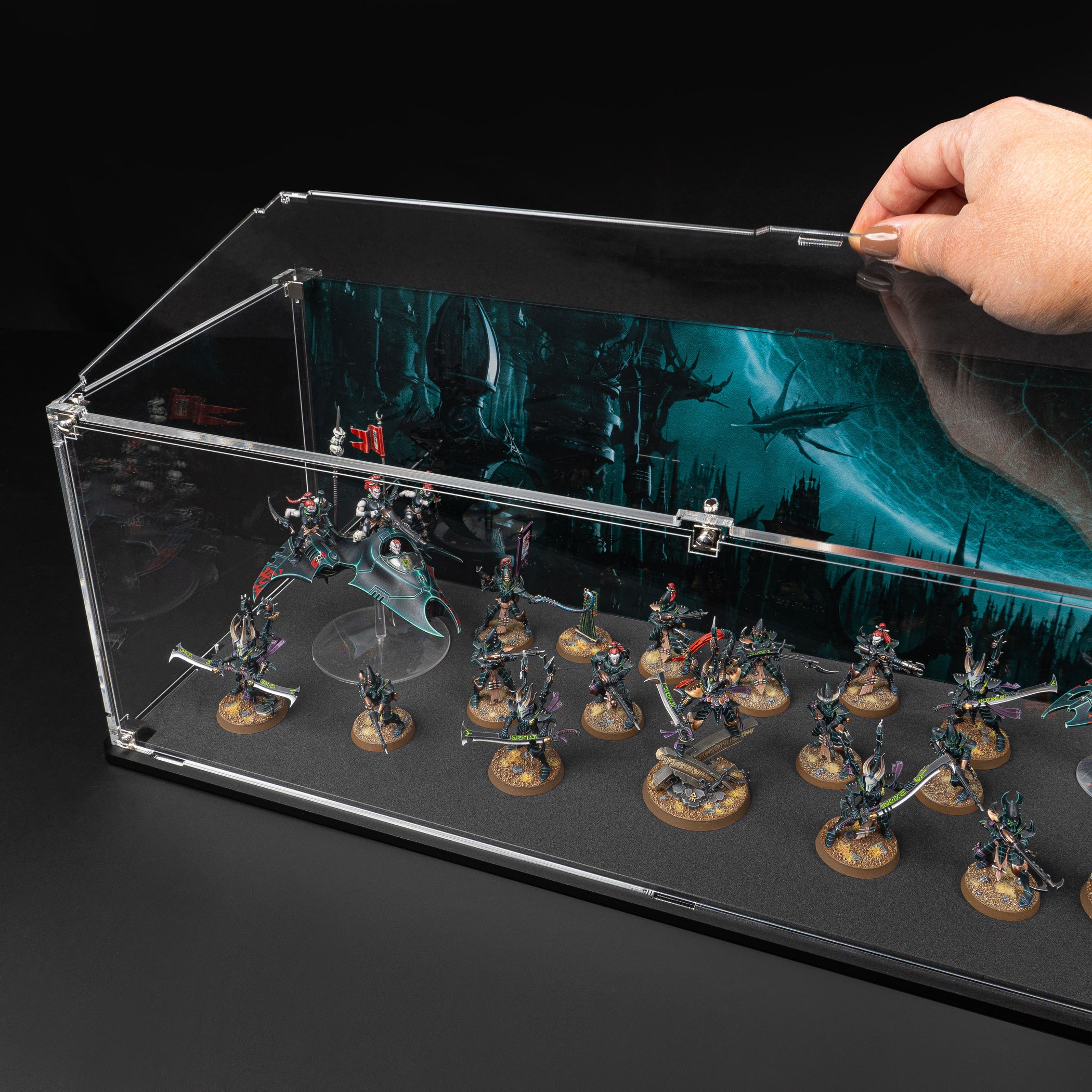 Display Case for Warhammer Army with Commorragh Background — Wicked Brick