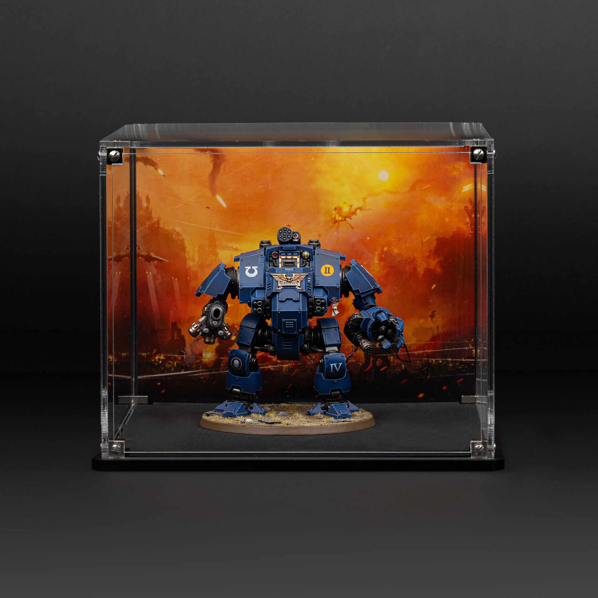 Oversized Miniature Display Case for Warhammer® with Endless War Backg ...