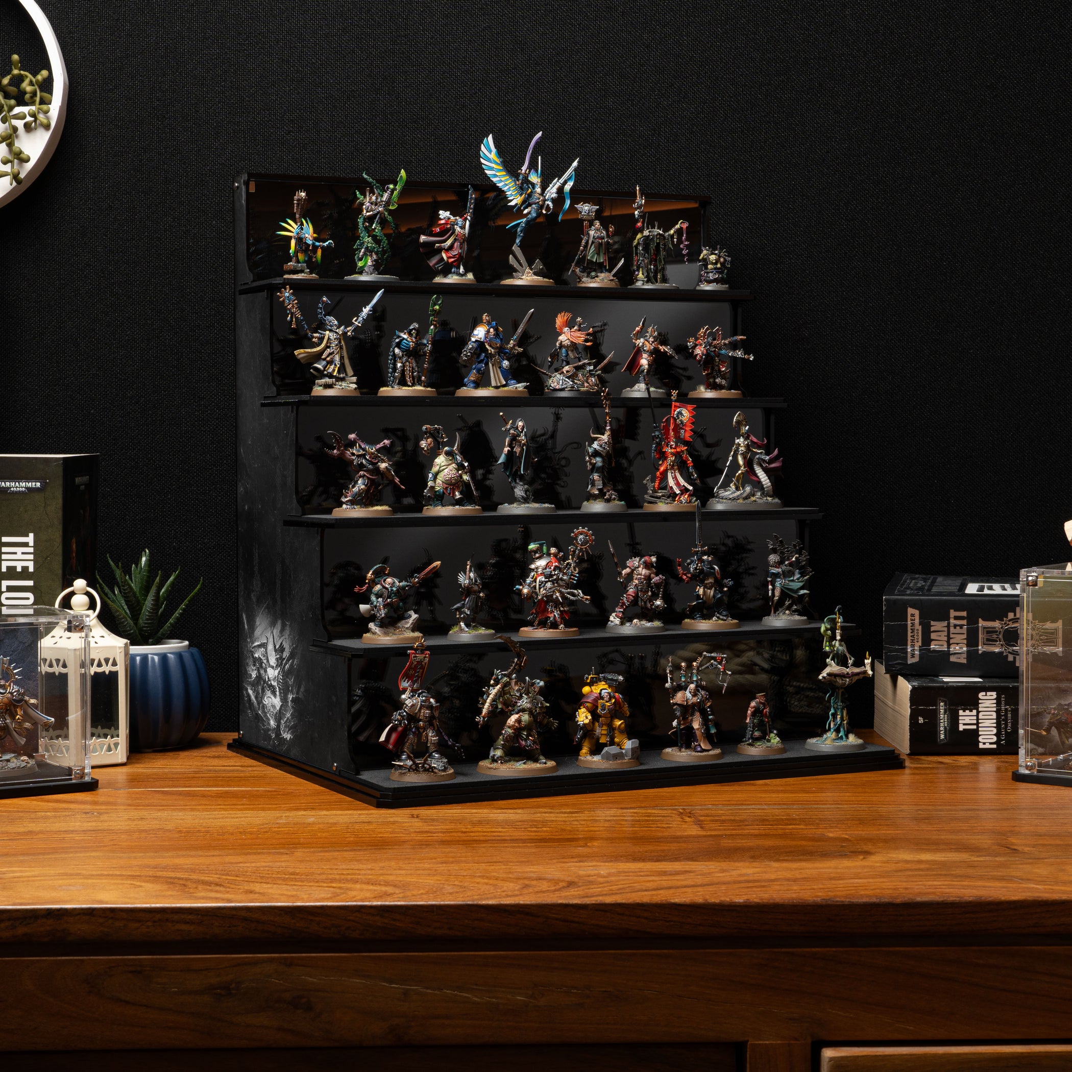 Display Podium for Warhammer® Miniatures — Wicked Brick