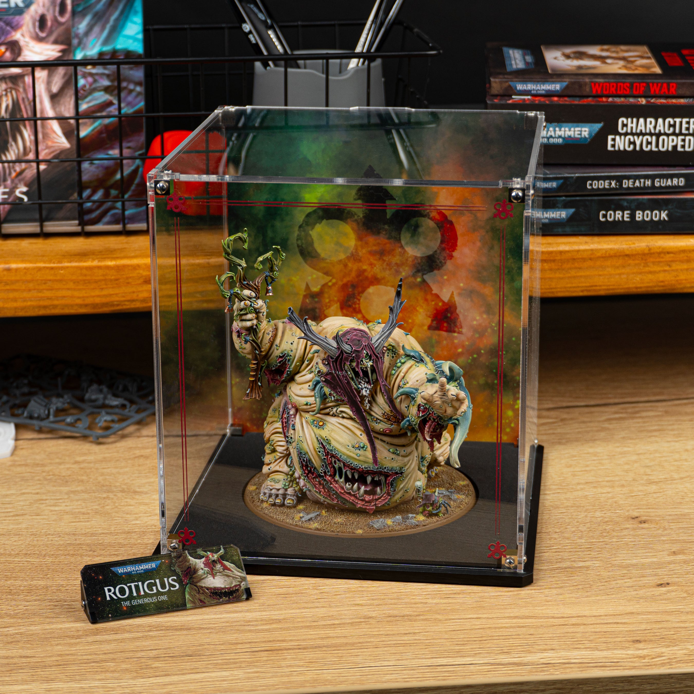 Display Case for Warhammer® 40,000 Rotigus — Wicked Brick