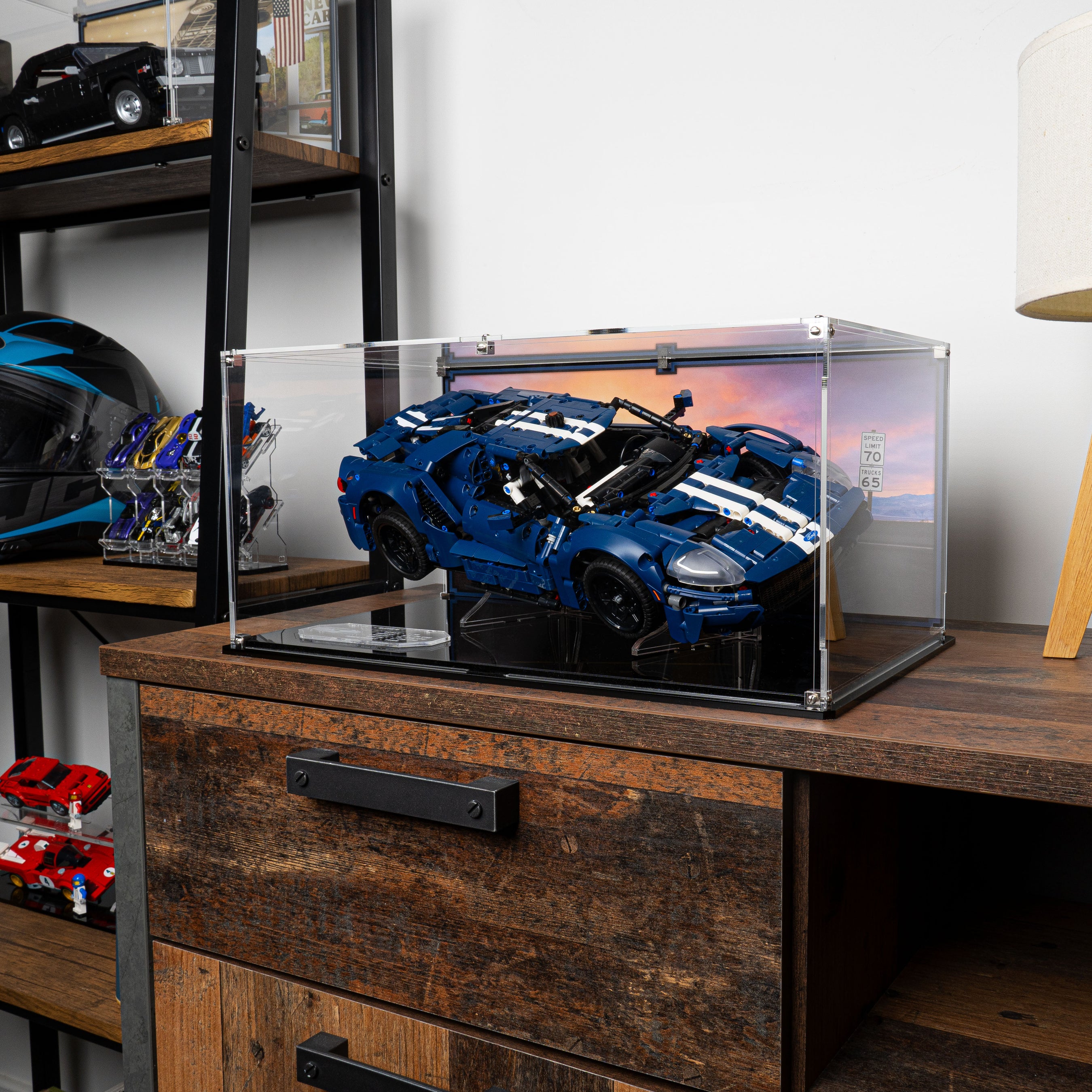 Display Case for LEGO® Technic: 2022 Ford GT (42154) — Wicked Brick