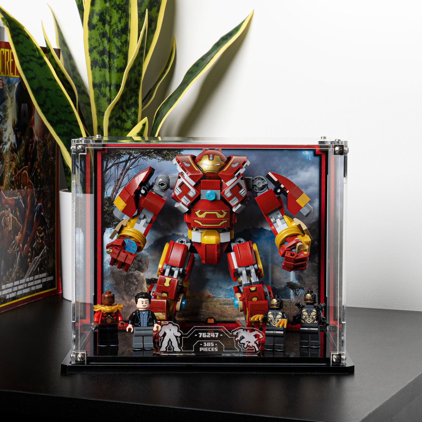 Display case for LEGO® Marvel: The Hulkbuster: The Battle of Wakanda ...